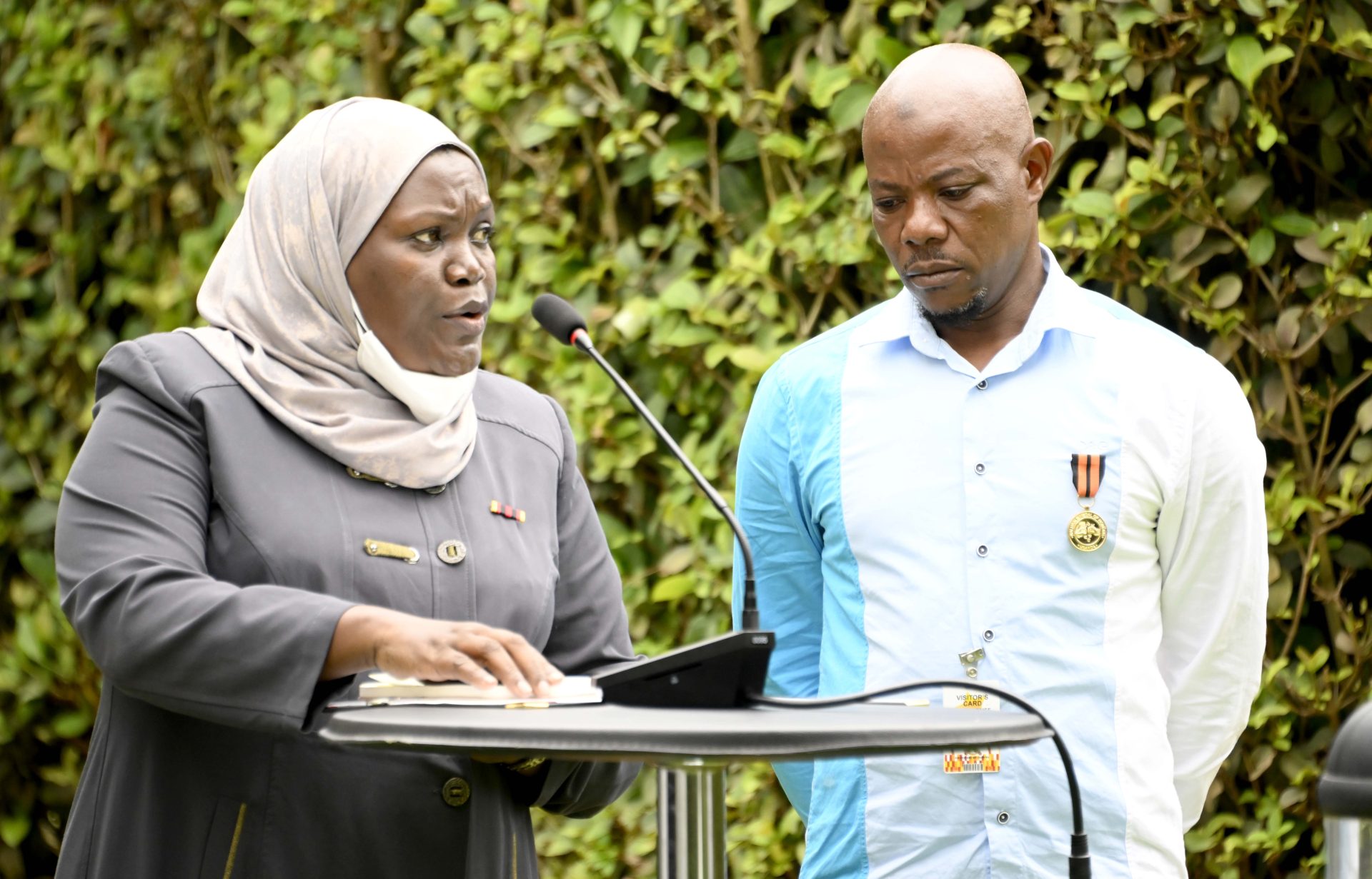 President Museveni Awards Brave Man who Captured Assailants Responsible ...